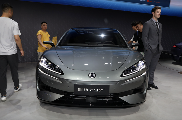 试驾腾势Z9GT：不愧是国产“帕拉梅拉”，BBA阵地可能要失守了_腾讯新闻