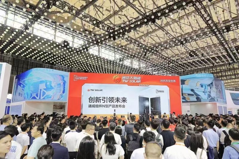 50万光伏人上海齐聚！N型产品密集发布，储能产品成重头戏｜直击SNEC火爆现场_腾讯新闻