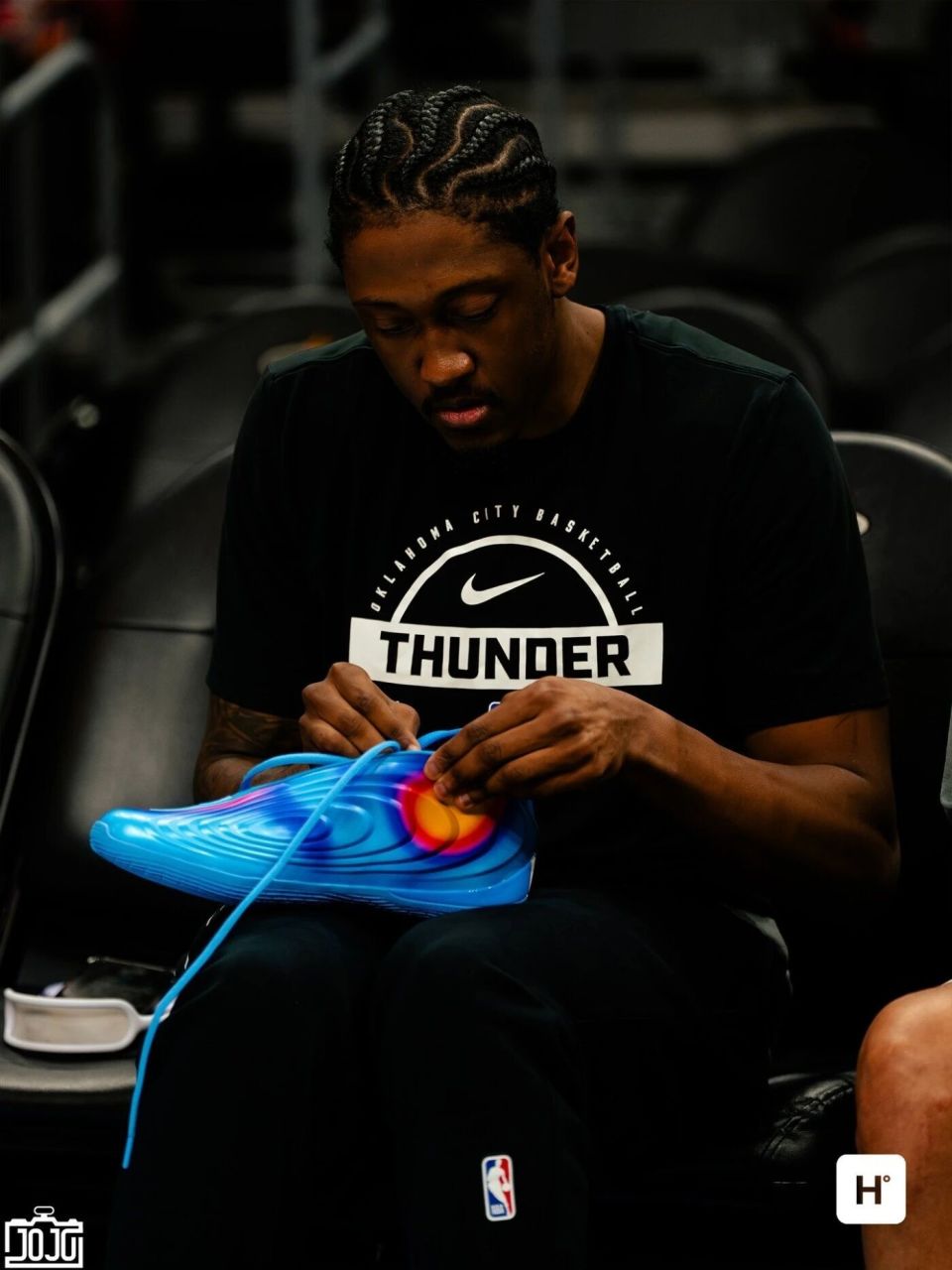 太帅了！迄今最为酷炫的「哈登 10 代」出现了！_腾讯新闻