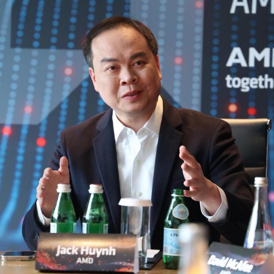 【高端专访】引领50年最大技术变革！AMD全面赋能中国AI PC市场_腾讯新闻