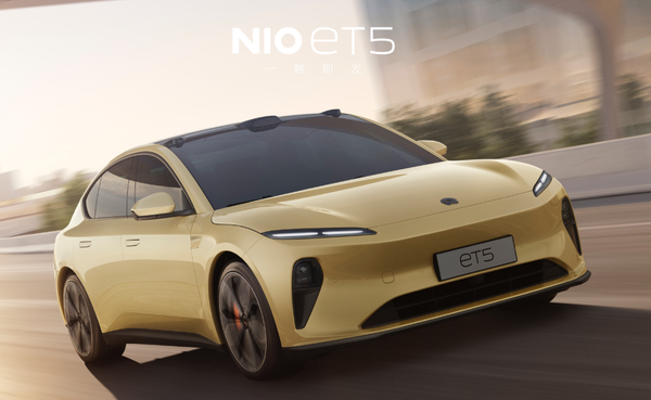 蔚来副总裁回应雷军推荐买ET5：小米SU7创造了历史_腾讯新闻