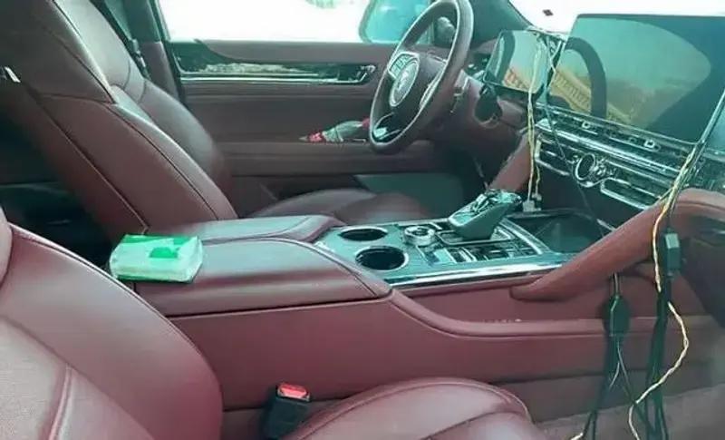 竞争仰望U8？坦克800路试完成，配自研3.0T V6插混引擎！_腾讯新闻