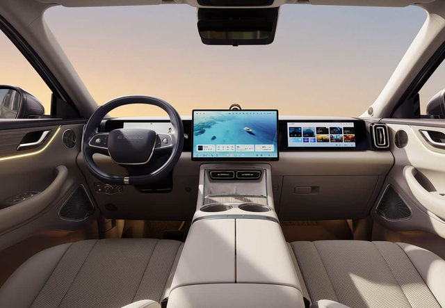 星纪元ET5即将上市，猎鹰700版本有望降1.5万_腾讯新闻