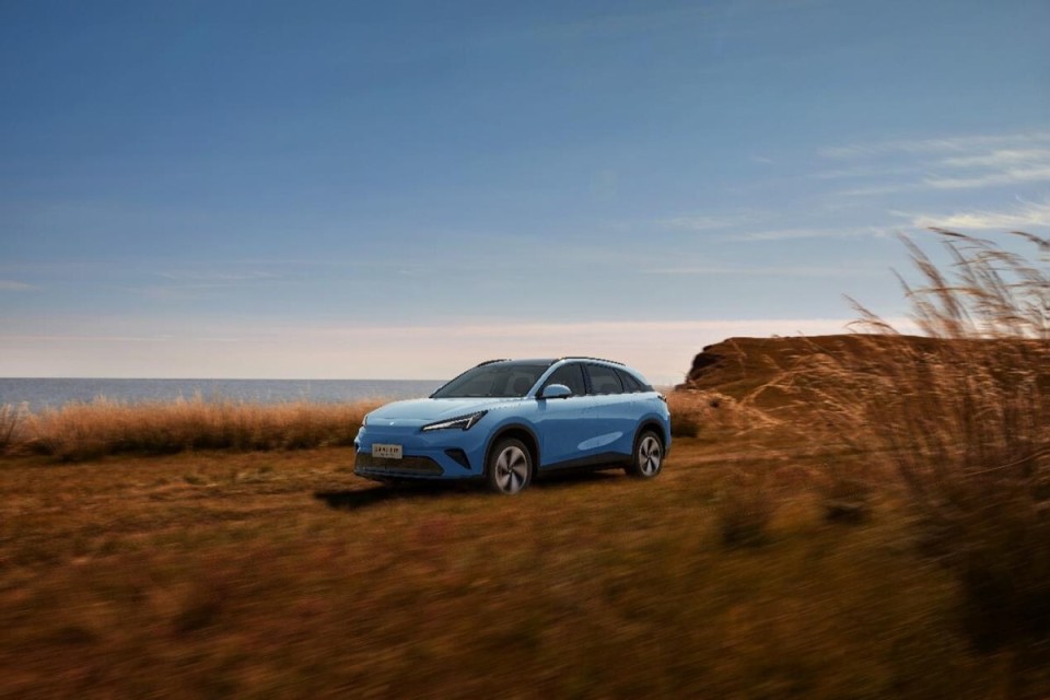 15万内唯一有城市NOA的SUV！极狐全新阿尔法T5售价10.98万元起上市_腾讯新闻