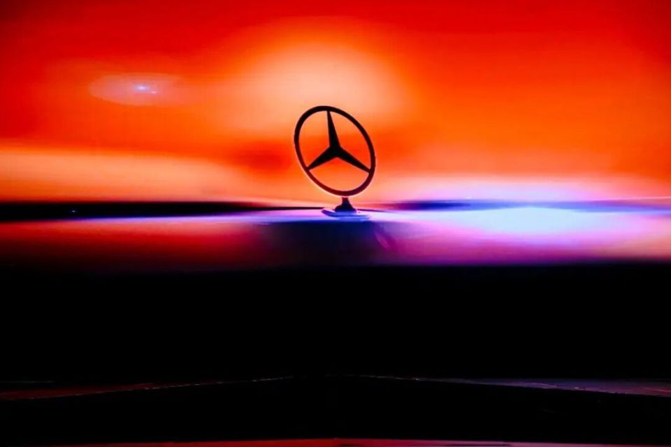 致敬140年，全新奔驰纯电GLC SUV、新一代奔驰S级轿车亮相_腾讯新闻