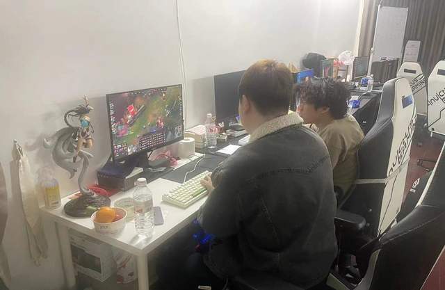 YSKM为击败UP请教ZOOM，宁王、宝蓝再会老东家