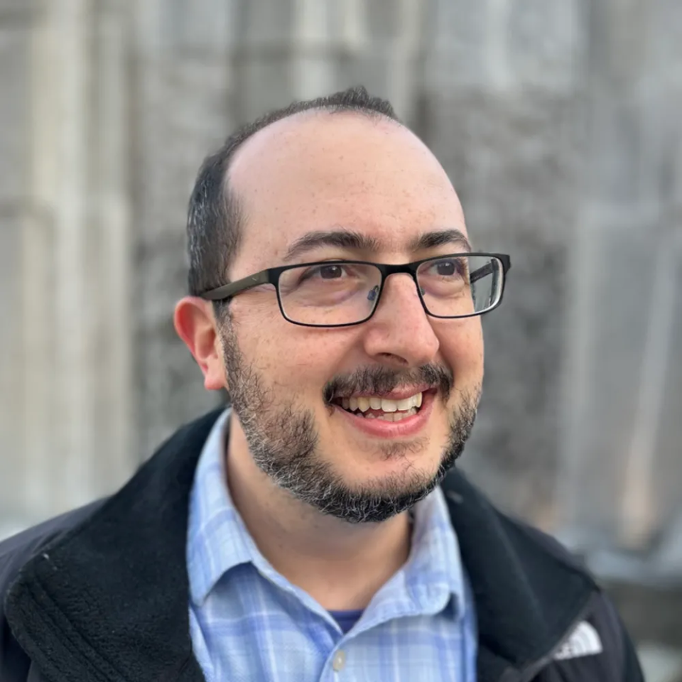 R星员工为何让知名记者“别多管闲事”？_腾讯新闻