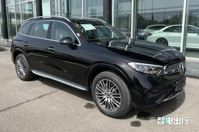 奔驰4S店：25款GLC开订！升级这些配置，现款降价14万甩卖_腾讯新闻