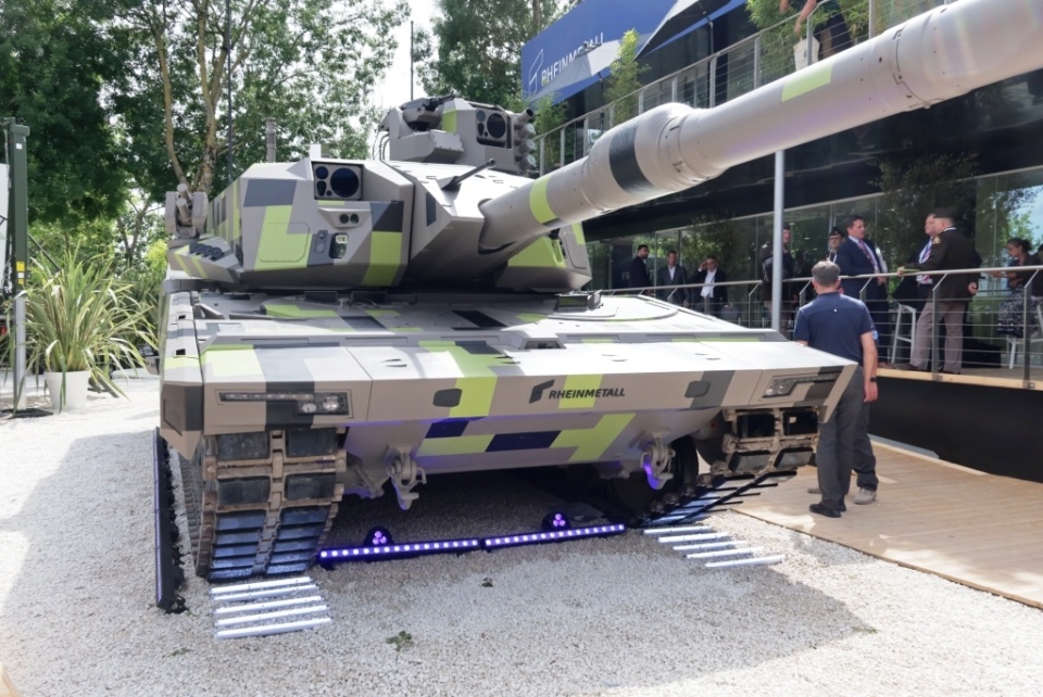 欧洲防展多款新坦克齐亮相，KNDS一口气推出三款产品，韩国也拿出了K3，美国则毫无新意_腾讯新闻