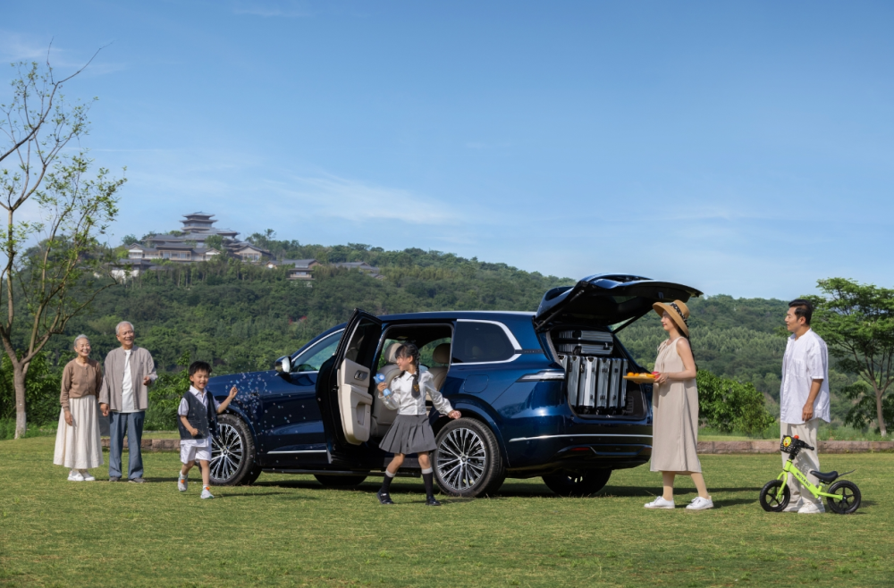 敢挑战问界M9和理想L9？深蓝S09真的这样牛？_腾讯新闻