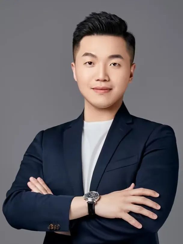 对话胡润U30｜中伟兴科技CEO郑炜程：互惠共赢，把握企业采购数字化新机遇_腾讯新闻