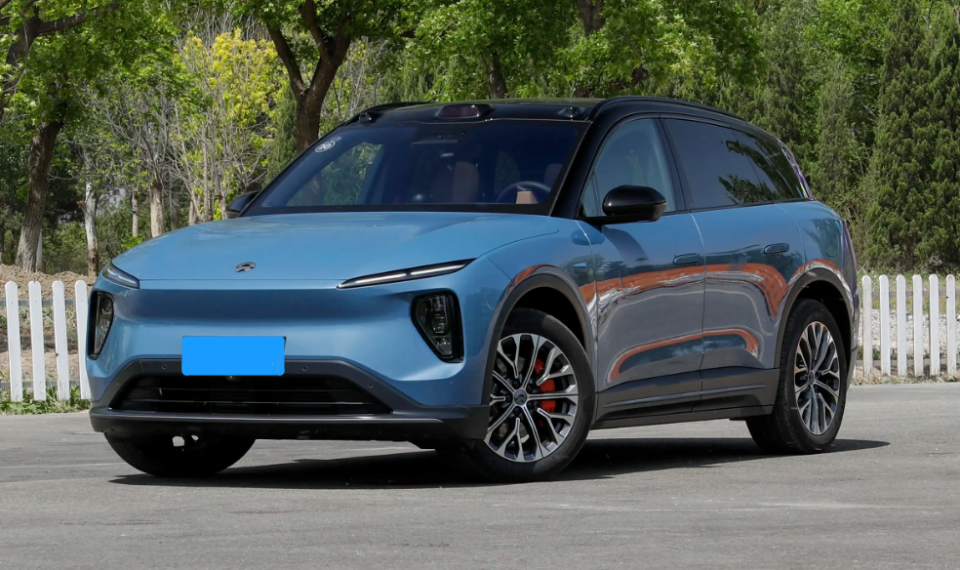 蔚来ES6新增半固态电池，续航大幅度提升，蔚来的春天要来了？_腾讯新闻