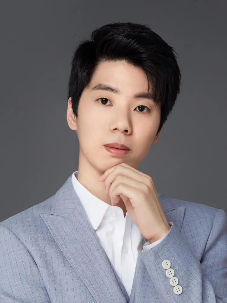 对话胡润U30｜ 浅葱科技CEO周奇：打破计算机深度学习的“黑箱”，为市场带来更多价值_腾讯新闻