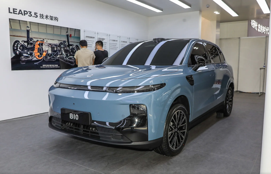 聚焦15万级SUV，就配8295芯片+激光雷达，广州车展看零跑B10_腾讯新闻