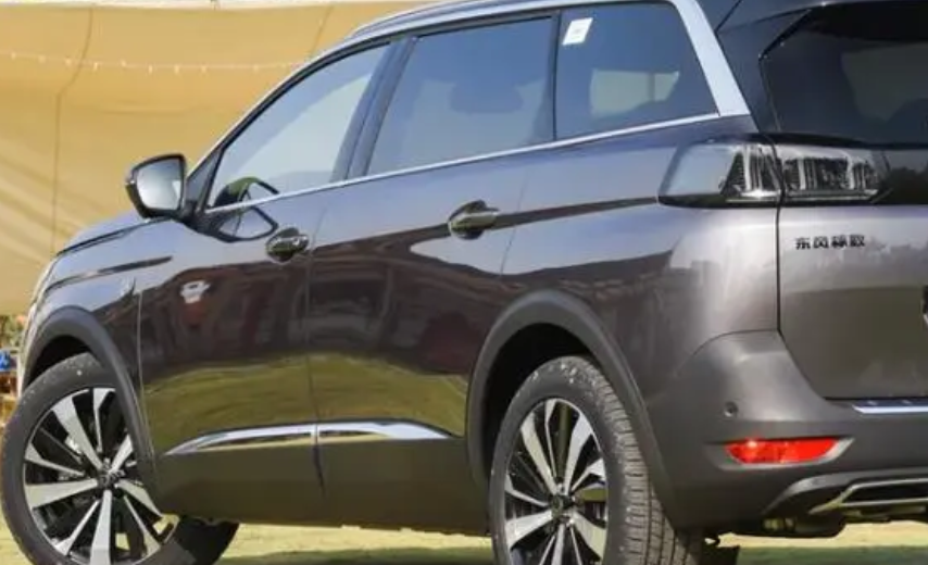 标配8AT＋211马力，7座合资SUV降到15.28万，却无人识货_腾讯新闻