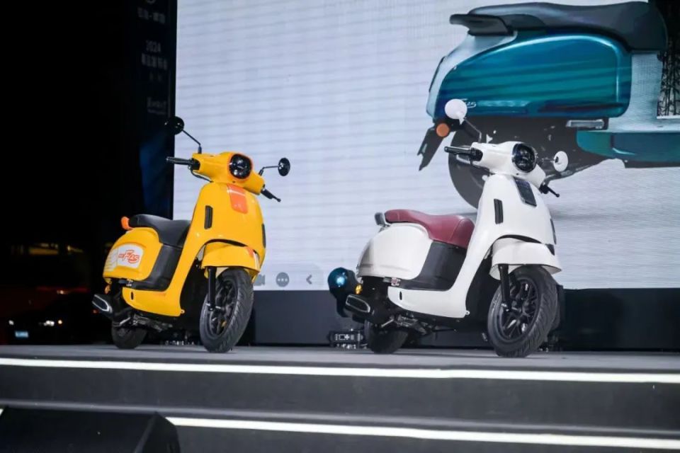 有没有可比性——有感于近期摩界“流行”的F125与US125之间的对比_腾讯新闻