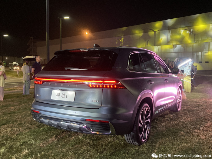 标配2.0T+8AT，15.77万起！2024款吉利星越L正式上市_腾讯新闻