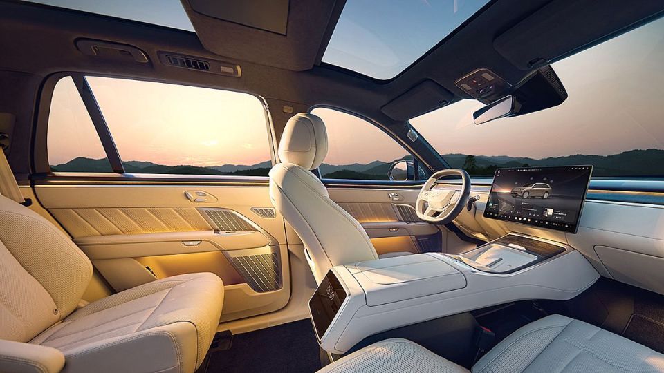 当900V快充遇上华为智驾 乐道L90和问界M7谁藏着更多用车小心思？_腾讯新闻