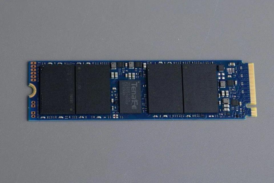 能装很多游戏、速度还很快！金士顿NV3 PCIe 4.0 NVMe固态硬盘4TB测试_腾讯新闻