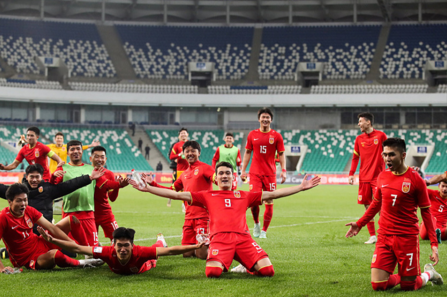 U20国足VS沙特，开球时间确定，久尔杰维奇是踢防反还是主动进攻_腾讯新闻