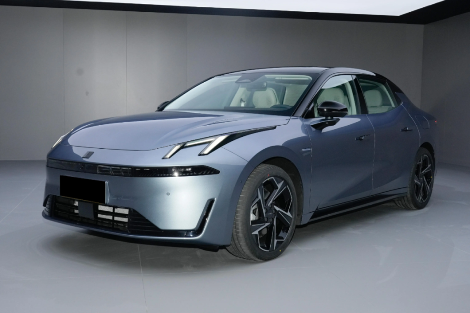 领克“L946”新车谍照，新车比路虎揽胜还大！_腾讯新闻