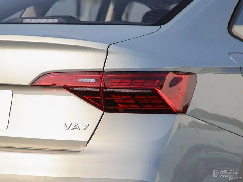 捷达VA7正式上市，1.4T+超浓“德味”，9.9777万起“小速腾”值吗？_腾讯新闻