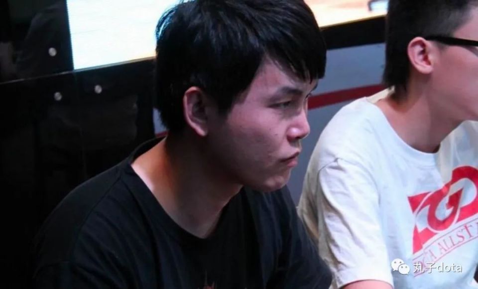 DOTA2：明明是09从加油站挖掘了yyf，为什么后来直播人气不如他呢_腾讯新闻