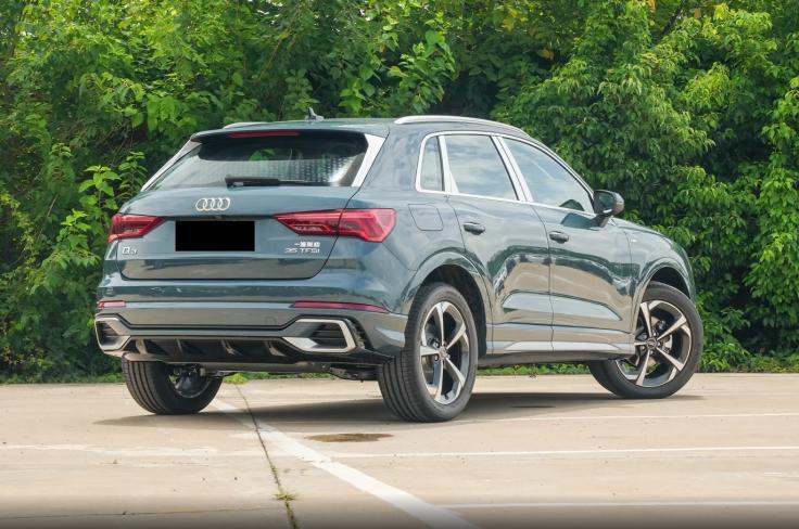 奥迪也“开始甩卖”？Q3卖14.5万起，配1.5T+7DCT，油耗6.79L_腾讯新闻