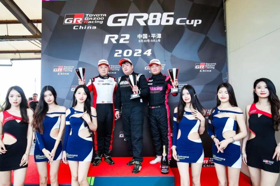 总攻时刻！610 Racing 决战珠海两大赛事年度收官之战_腾讯新闻