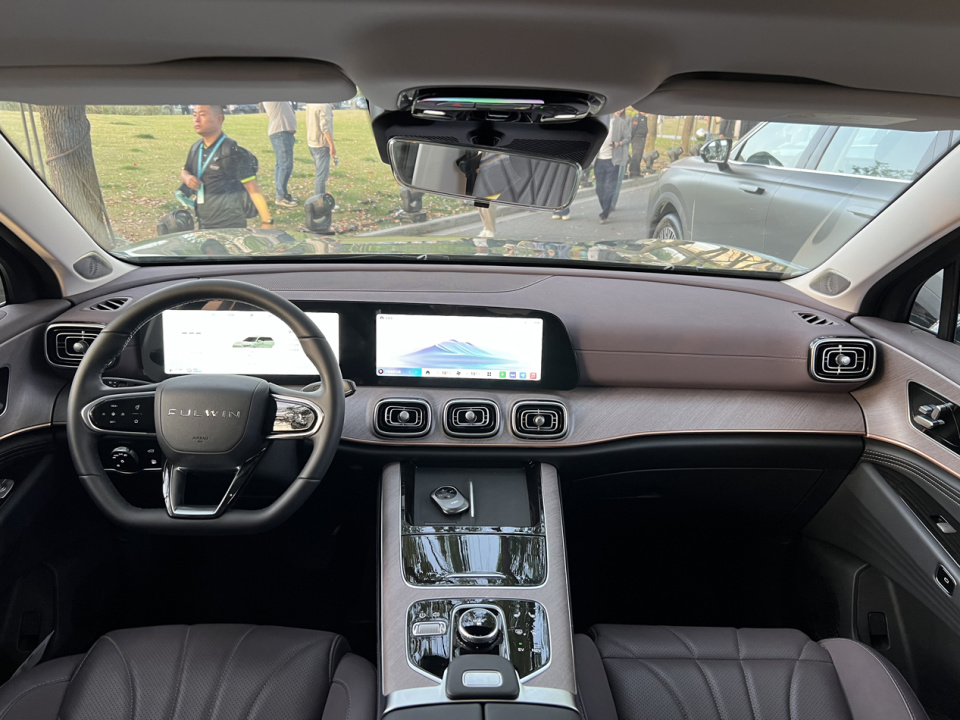 奇瑞汽车发布全球混动技术标准宣言 2025款风云A8/T9/T10同步上市_腾讯新闻