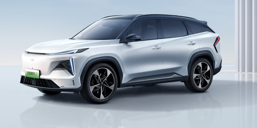 插混SUV吉利银河L7 PK比亚迪宋PLUS DM-i , 谁的安全做得更好呢？_腾讯新闻