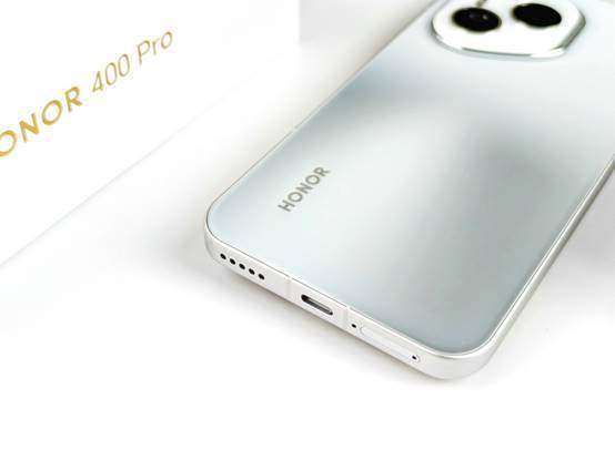 荣耀400 Pro深度评测：旗舰级体验，重塑中端市场格局_腾讯新闻