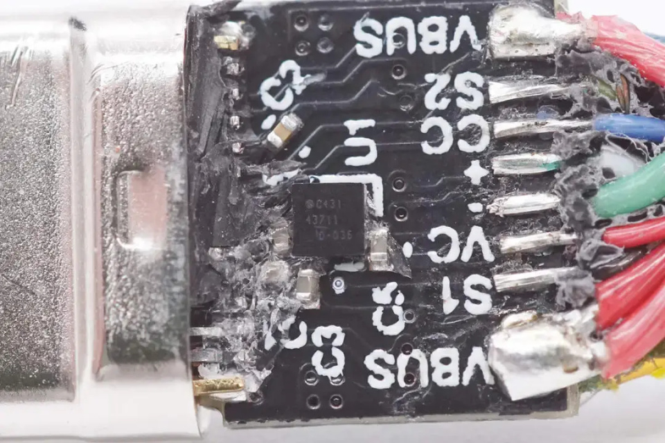 拆62款百瓦快充数据线，就为看有哪些E-Marker芯片_腾讯新闻