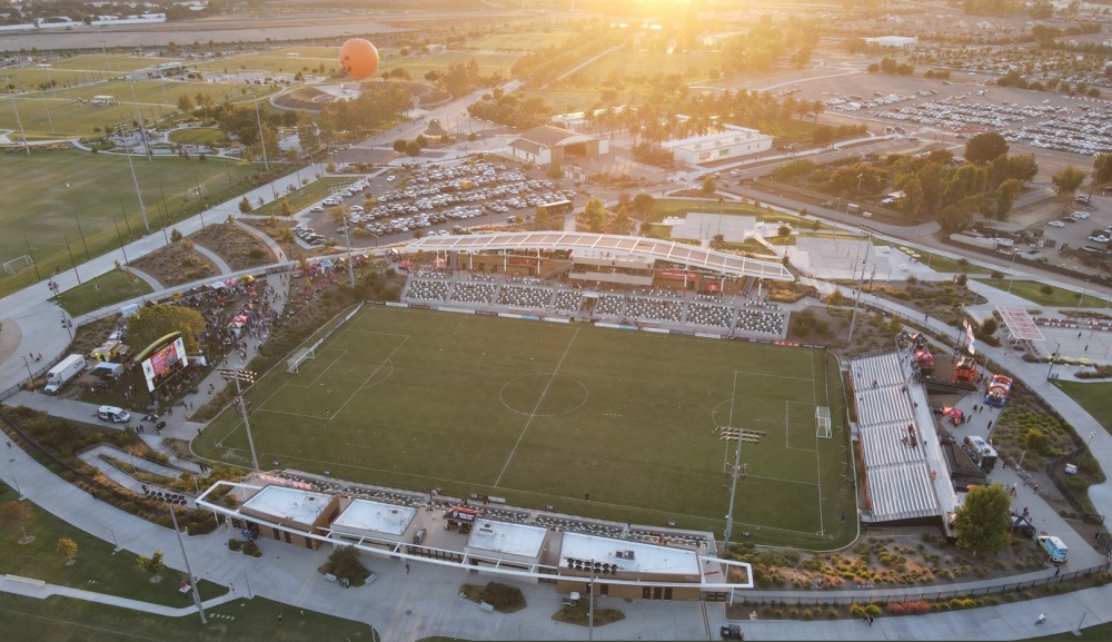 中国人投资创办的Zeta FC进军美国职业足球，2024征战NISA联赛_腾讯新闻