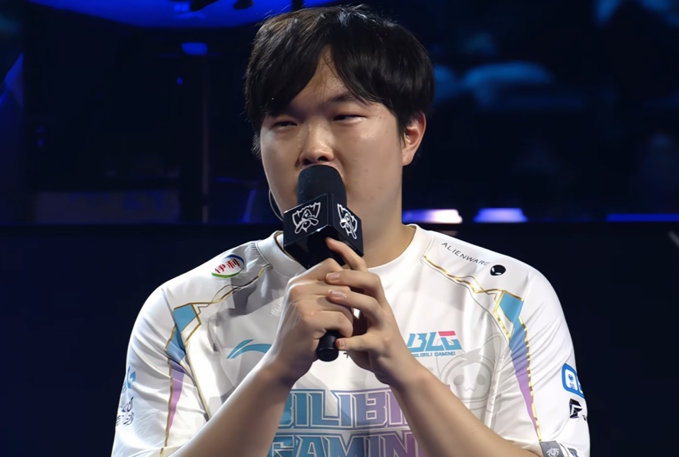 全华班BLG夺冠一步之遥！Bin：决赛想打T1，重铸LPL荣光_腾讯新闻