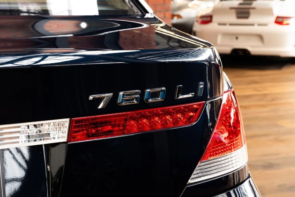 世界上最受人嫌弃的V12豪车？宝马7系E65/E66如今只值4000美元_腾讯新闻