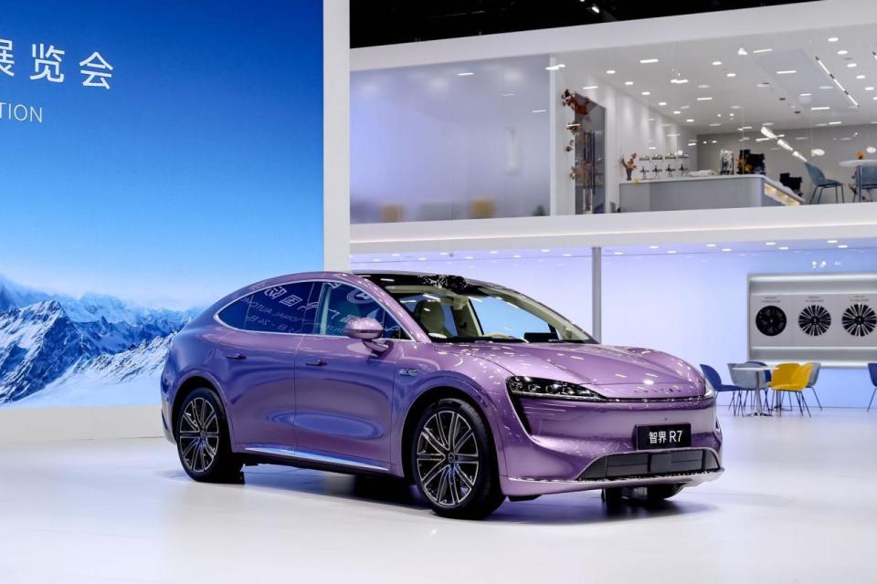 智界R7累计大定突破42000台，已成为纯电SUV市场新晋黑马_腾讯新闻