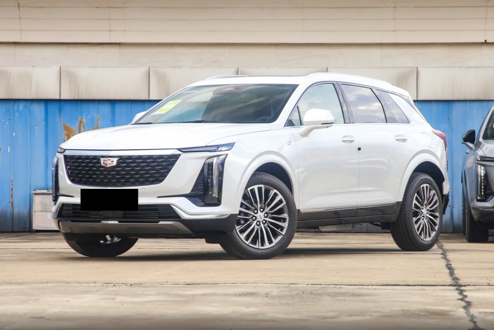 全新凯迪拉克XT5上市，搭载2.0T+9AT，比BBA更具性价比_腾讯新闻