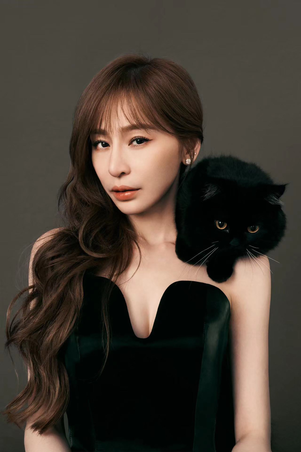 Cyndi王心凌2023超强力作《BITE BACK》今日全专上线 秒霸新歌榜 新专辑被赞抒情神专 蔡康永现身直播作导听人_腾讯新闻