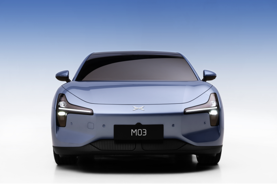 小鹏MONA M03首发亮相，或10万左右起售，8月上市_腾讯新闻