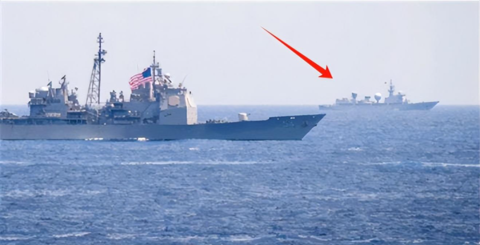 一战成名！令国外军舰闻风丧胆的815A电子侦察船，哪有热闹哪里凑_腾讯新闻