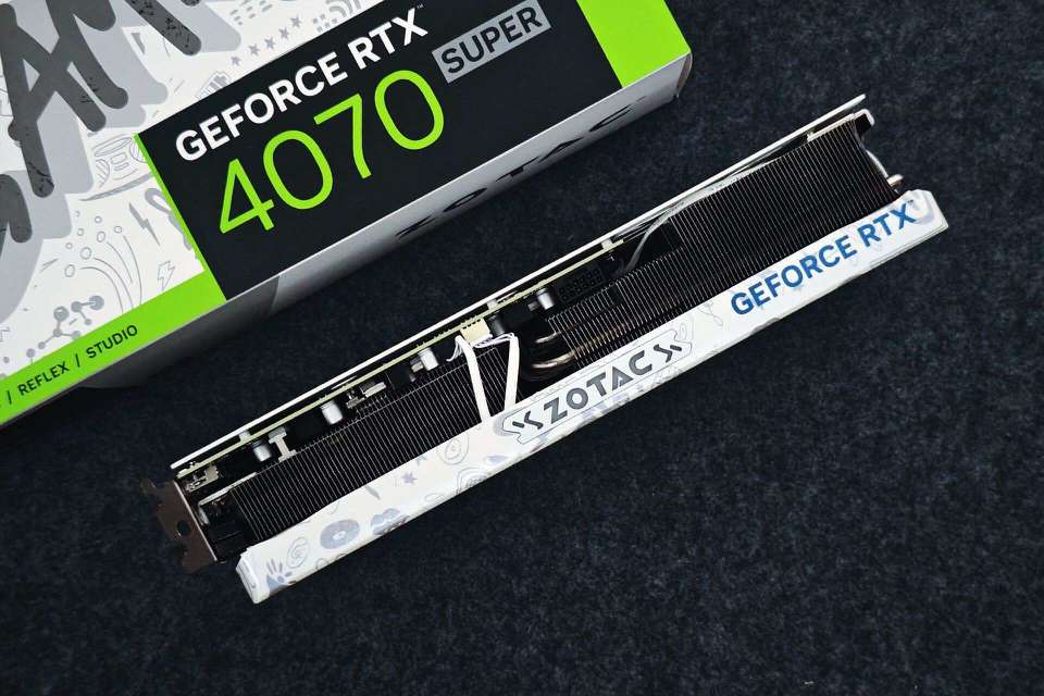 深度评测丨 RTX 4070 SUPER应该是5000元以内最香游戏显卡吧？_腾讯新闻