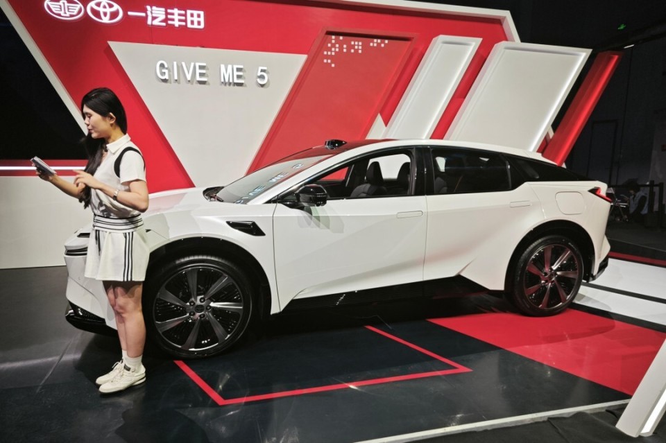 一汽丰田bZ5上市售12.98万起 续航达630公里 Momenta5.0加持_腾讯新闻