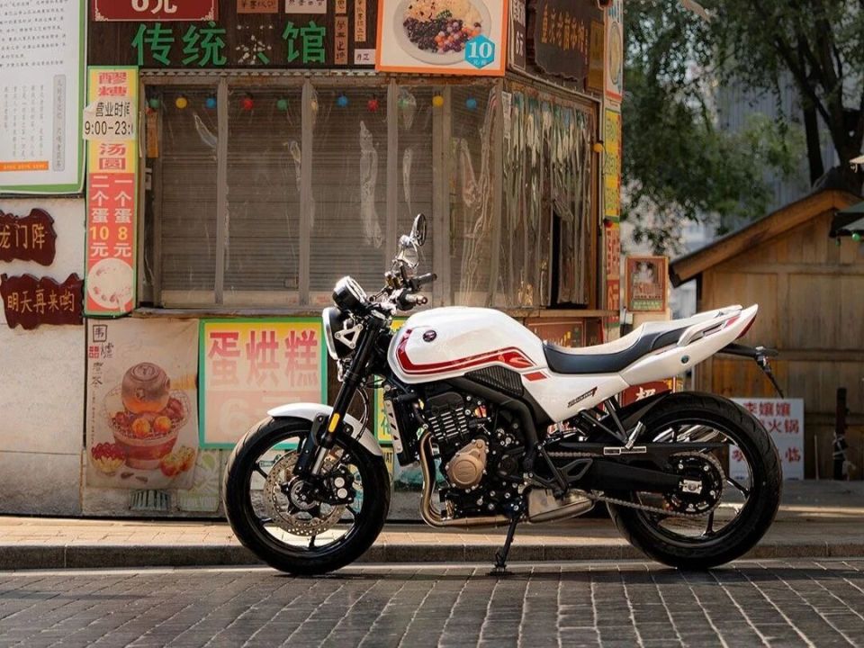 本届摩博会最大看点：张雪500F和本田CB500SF同场竞技？_腾讯新闻