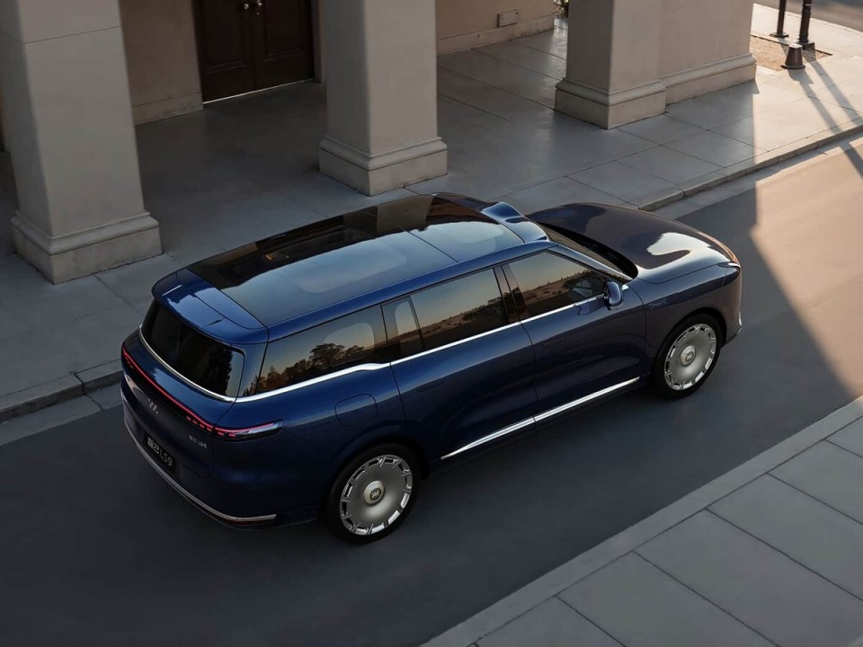 智己LS9把价格干到30万出头，给岚图泰山出了道难题_腾讯新闻