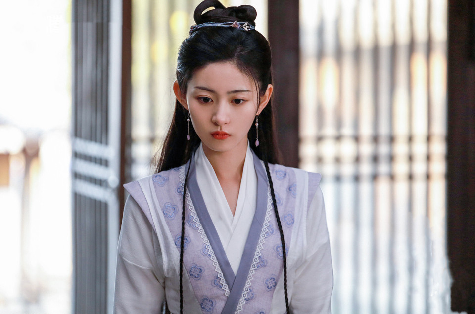 《探晴安》：常华森终于出演男一号，造型惊艳，探案有耐心_腾讯新闻