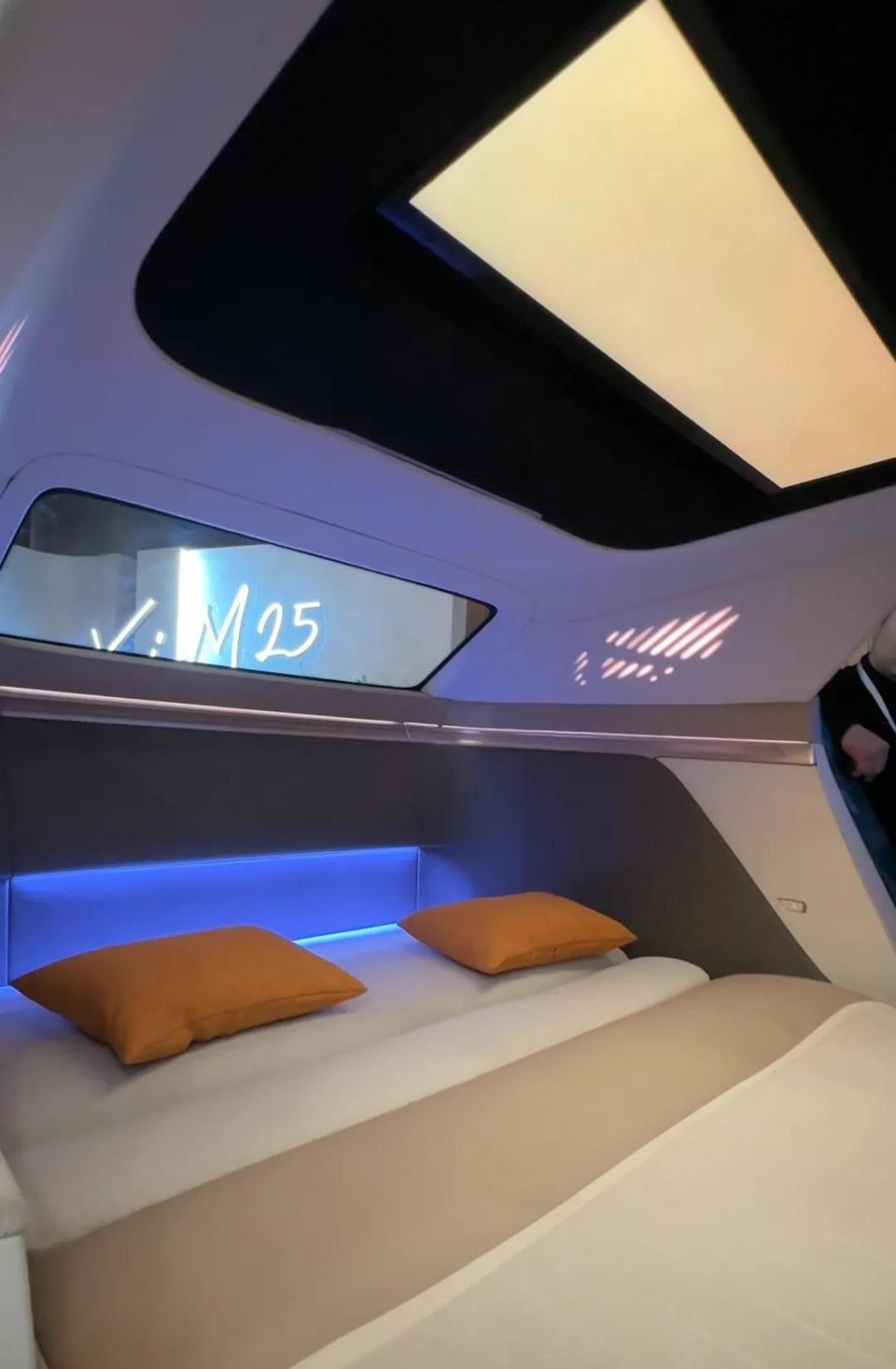 剧透下一代车型技术爆点，实拍延锋XiM25智能座舱_腾讯新闻