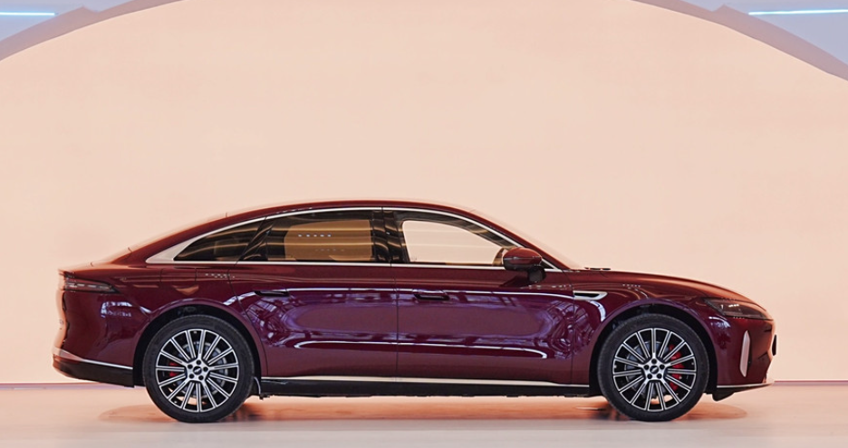 奇瑞风云A9L新增4款紫色车漆 置换抢购价13.99万元起_腾讯新闻