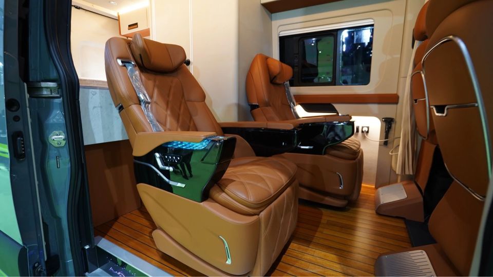 这款奔驰房车太全能了，3月6日亮相成都房车展，商务旅居与越野的融合_腾讯新闻