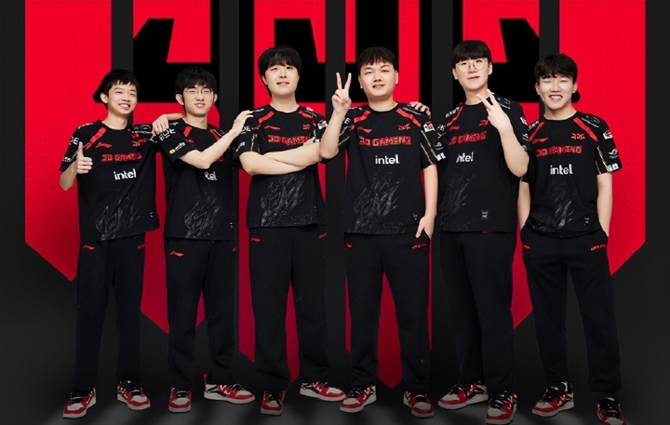 LPL夏季赛前瞻：WBG大战JDG，小虎能否完成救赎？_腾讯新闻